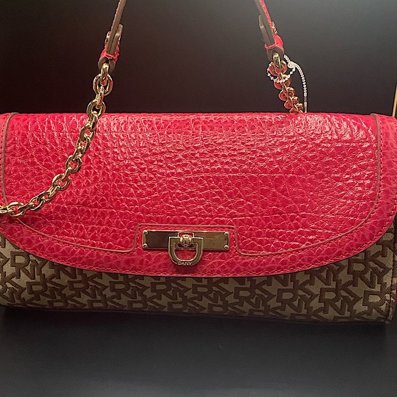 Dkny | Bags | This Dkny Womens Handbags Shoulder Is A Elissa Small ...